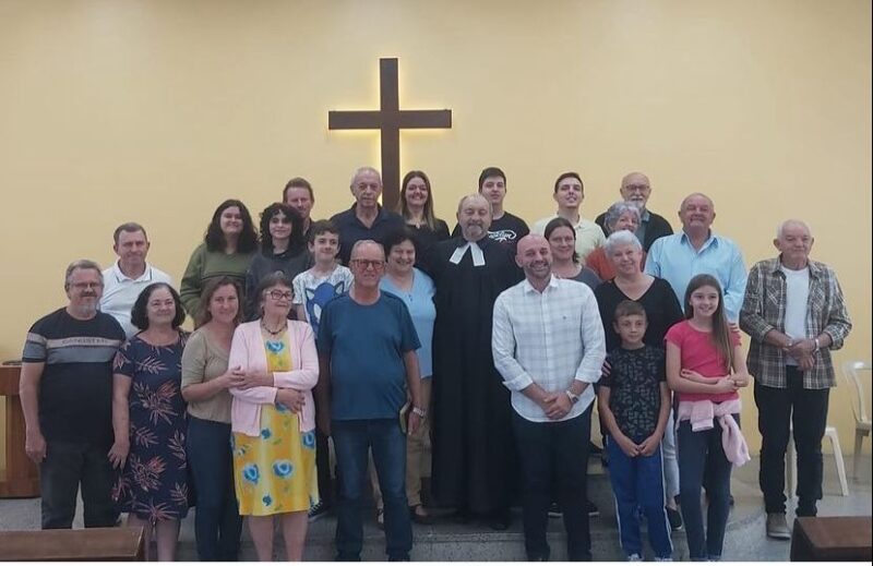 IECLB faz culto de gratidão a Oneide Bobsin pela aposentadoria da ...
